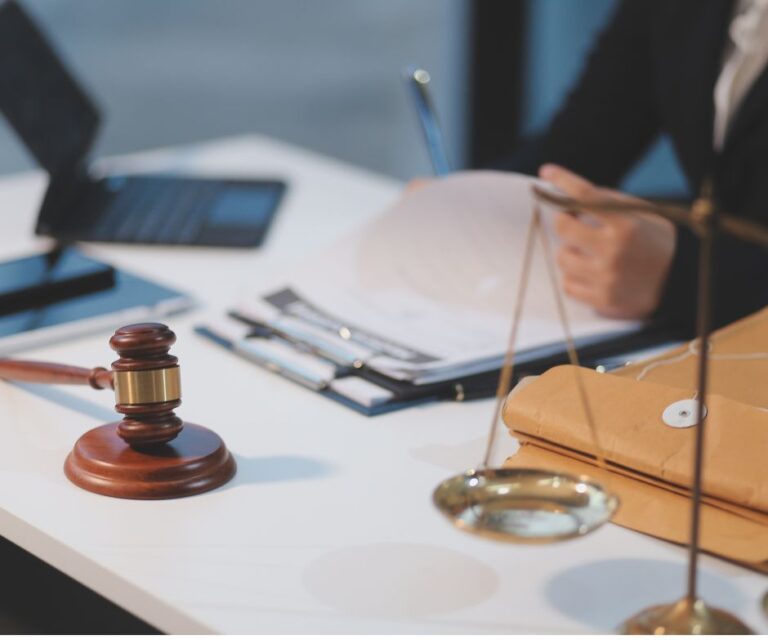 Signs of Age Discrimination in the Workplace - EMP Law Firm Signs of Age Discrimination in the Workplace - EMP Law Firm